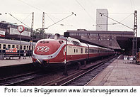 Fotos von Loks, Triebwagen und Bahnhoefen der DB